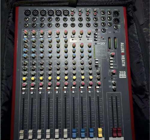 Микшерный пульт Allen & Heath ZED-12FX 12-каналов