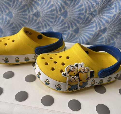 Сабо crocs c8 с миньонами