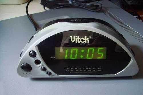 Радио-часы будильник электронный Vitek VT-3503