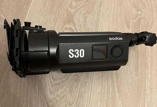 Осветитель светодиодный Godox s30 фокусируемый