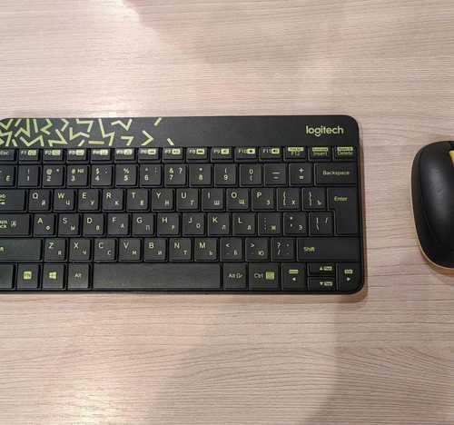 Logitech Комплект мышь   клавиатура MK240 nano