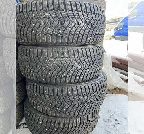 Michelin Latitude X-Ice North 235/55 R19 105T