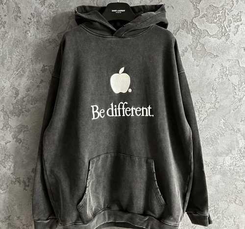 Balenciaga be different худи
