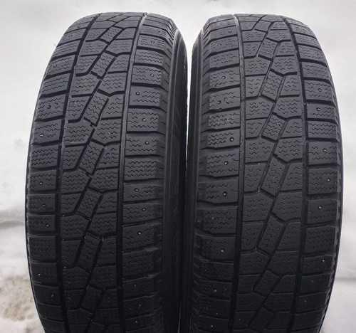 Marshal I'Zen Stud Snow KW11 225/70 R16