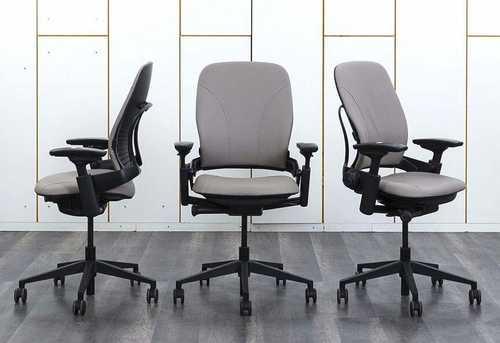 Офисное кресло для руководителя Leap B США