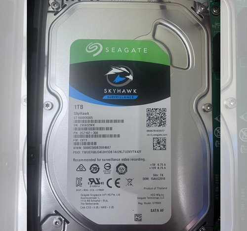 Жесткий диск Seagate SkyHawk 1Tb ST1000VX005