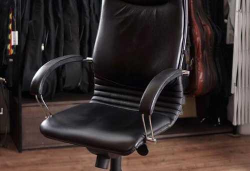 Офисное кресло руководителя Nova Steel Chrome