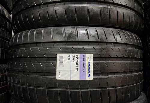 Michelin Pilot Sport 4 S 255/30 R22 и 295/25 R22