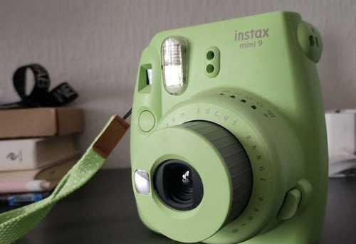 Плёночный фотоаппарат instax