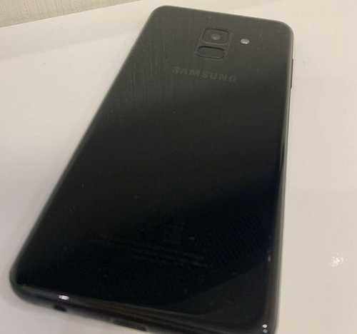 Samsung Galaxy A8 (2018), 4/32 ГБ