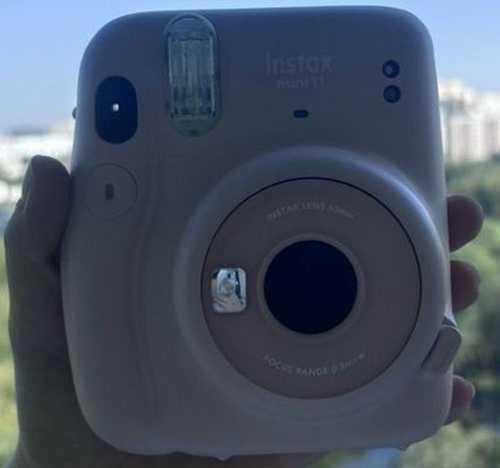 Пленочный фотоаппарат instax mini 11