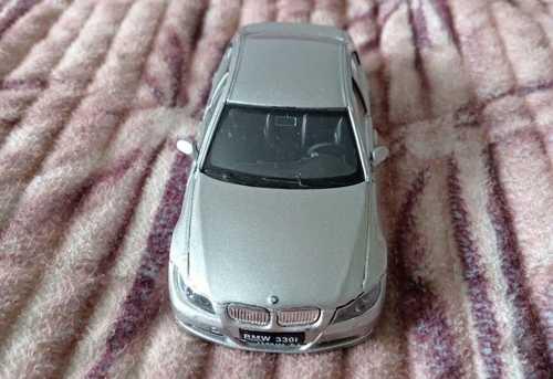 BMW 330i Welly 1:36