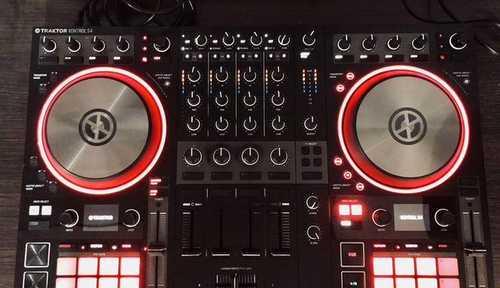 Traktor kontrol S4 MK3 (Dj контроллер)