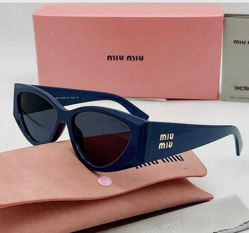 Солнцезащитные очки miu miu