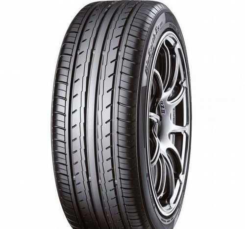 Yokohama BluEarth-ES ES32 215/60 R16 99V