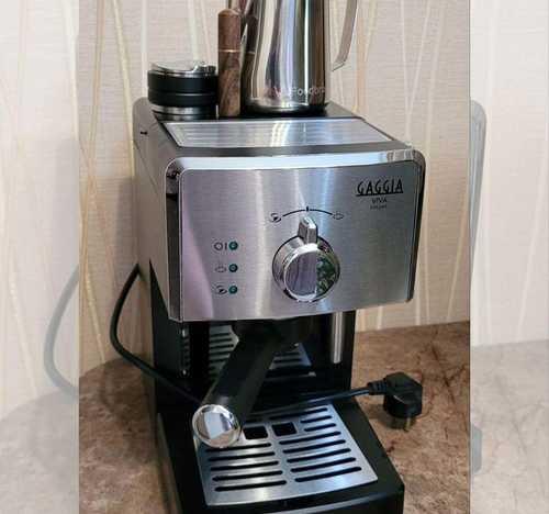 Кофеварка рожковая Gaggia Viva Deluxe