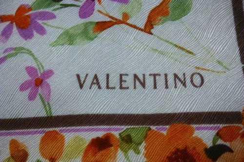Платок шёлковый Valentino
