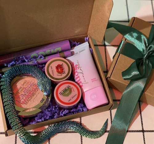 Набор косметики beautybox Vivienne Sabo