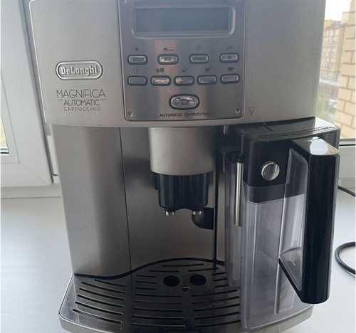 Кофемашина delonghi magnifica