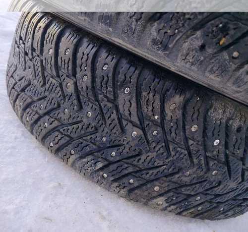 Nokian Tyres Hakkapeliitta 8 185/65 R15