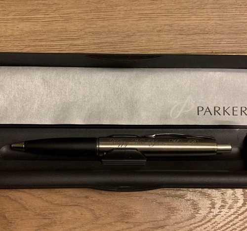 Шариковая ручка parker