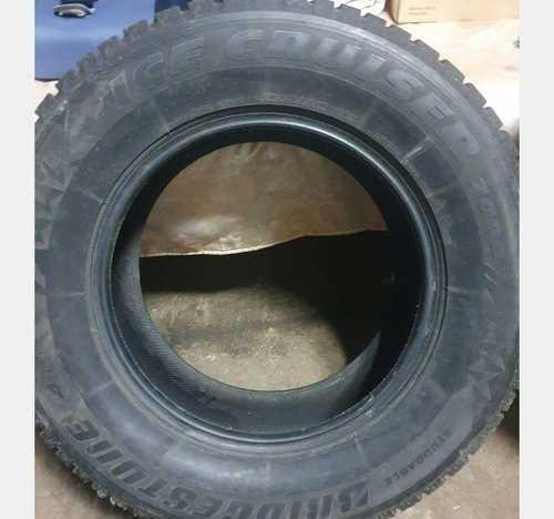 Bridgestone Ice Cruiser 7000 265/65 R17