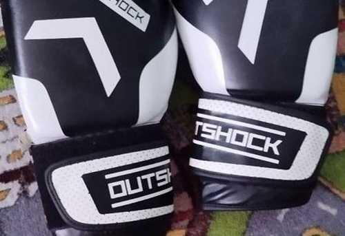 Боксерские перчатки outshock