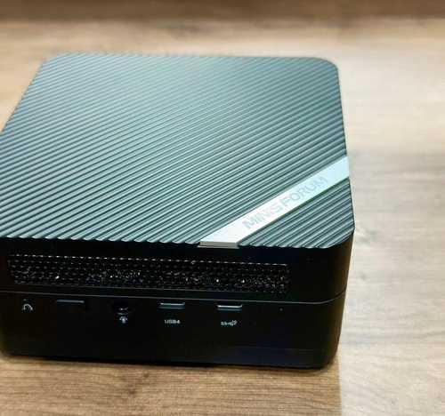 Мини пк Minisforum UM690S R9 6900HX/64gb/1tb