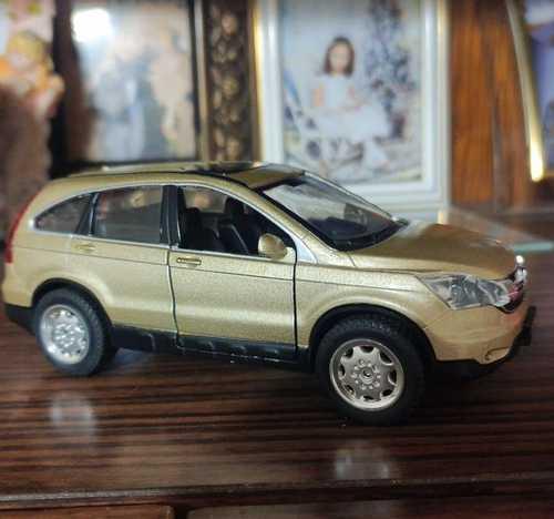 Модель автомобиля Honda CRV 1:32