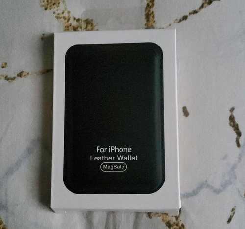 Картхолдер кожаный на iPhone