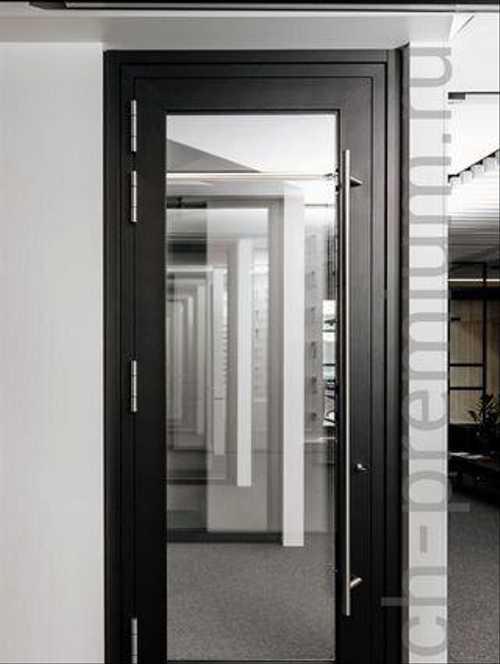 Алюминиевая теплая дверь Hi-Therm 73 mm