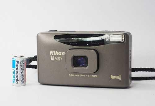 Пленочный фотоаппарат Nikon AF600 компактный f3.5