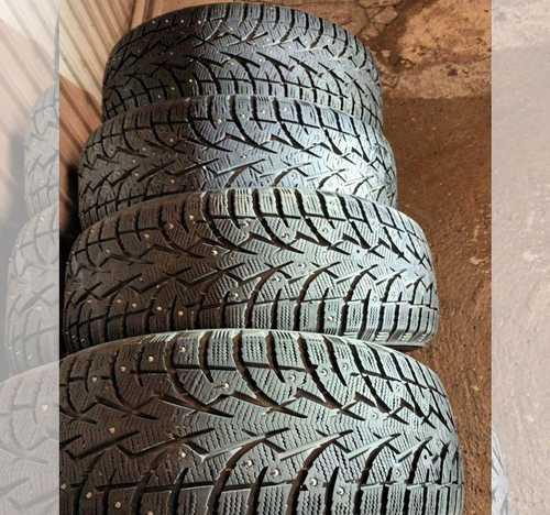 Toyo Observe G3-Ice 20.5/60 R16