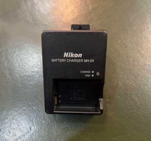 Зарядное устройство Nikon Mh 24