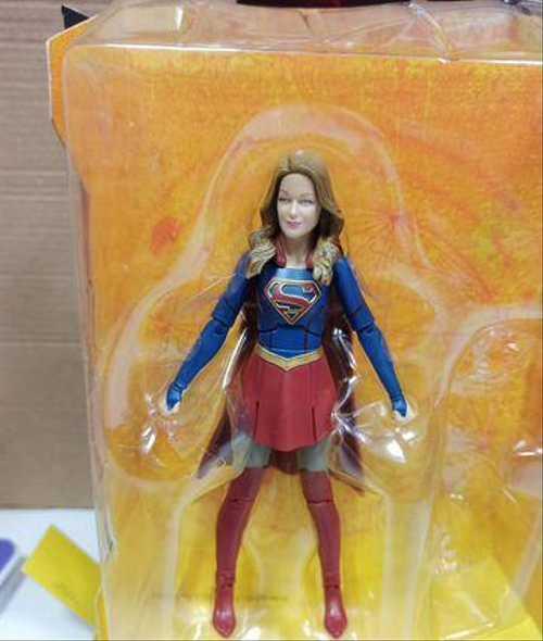 Фигурка DC Comics Multiverse Supergirl бу