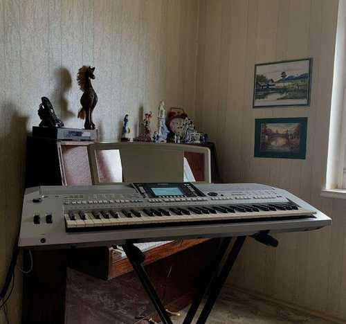 Синтезатор yamaha PSR-S710