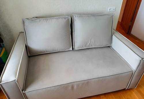 Компактный диван