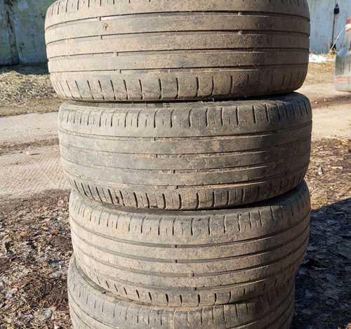Kumho Ecsta HS51 205/55 R16