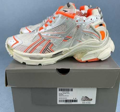 Кроссовки Balenciaga Runner White/Orange Sneakers