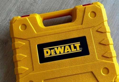 Шуруповерт в комплекте DeWalt 21V