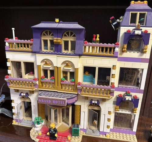 Lego friends grand hotel