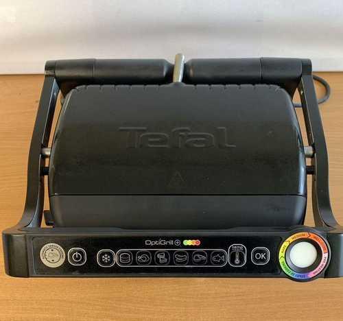 Электрогриль Tefal GC712834 Неисправен