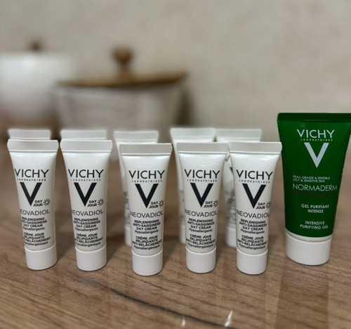 Набор аптечной косметики Vichy