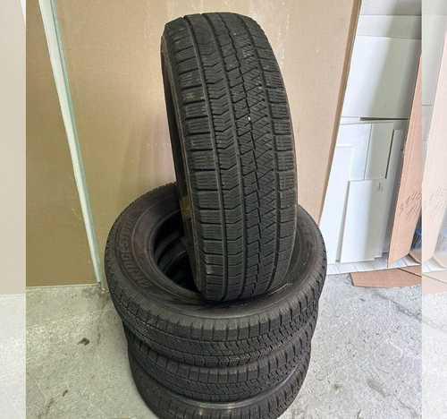 Bridgestone Blizzak VRX2 205/65 R15 94