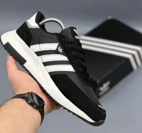 Кроссовки Adidas Retropy