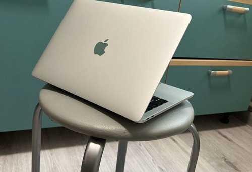 Apple MacBook Pro 13 2017 надежный в идеале 2K/4K