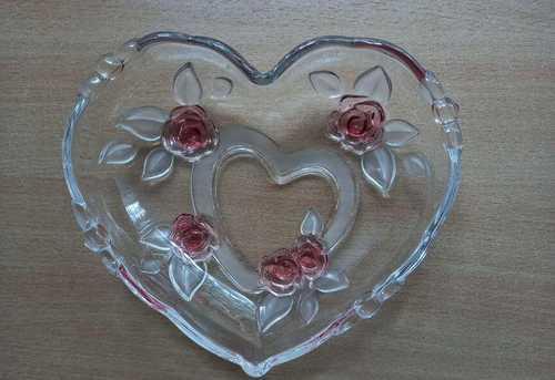 Салатник-конфетница в форме сердца Walther Glas