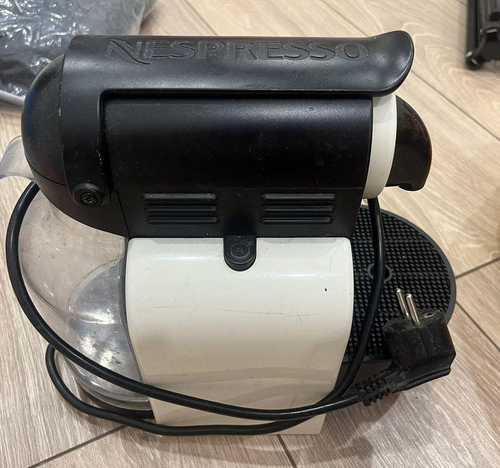 Капсульная кофемашина nespresso