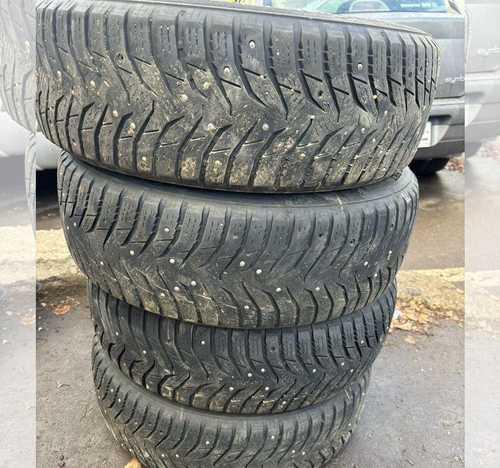 Kumho WinterCraft Ice WI31 15/65 R15