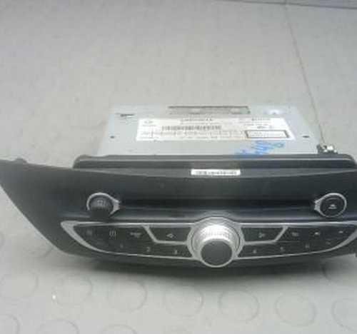 Магнитола renault laguna 3 (DAG48I401)